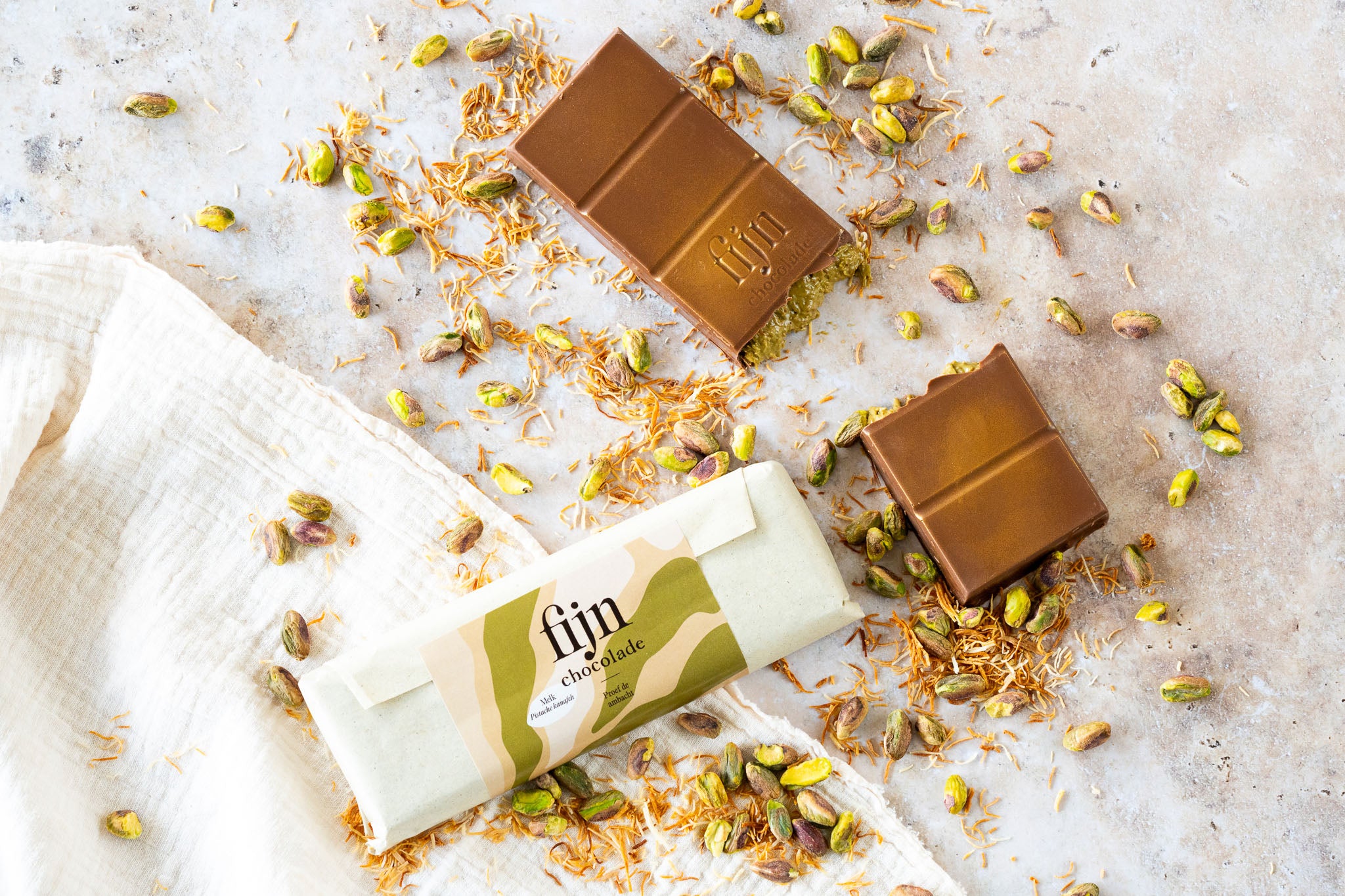 Ambachtelijke chocolade met pistache en kadayif – Fijn Chocolade